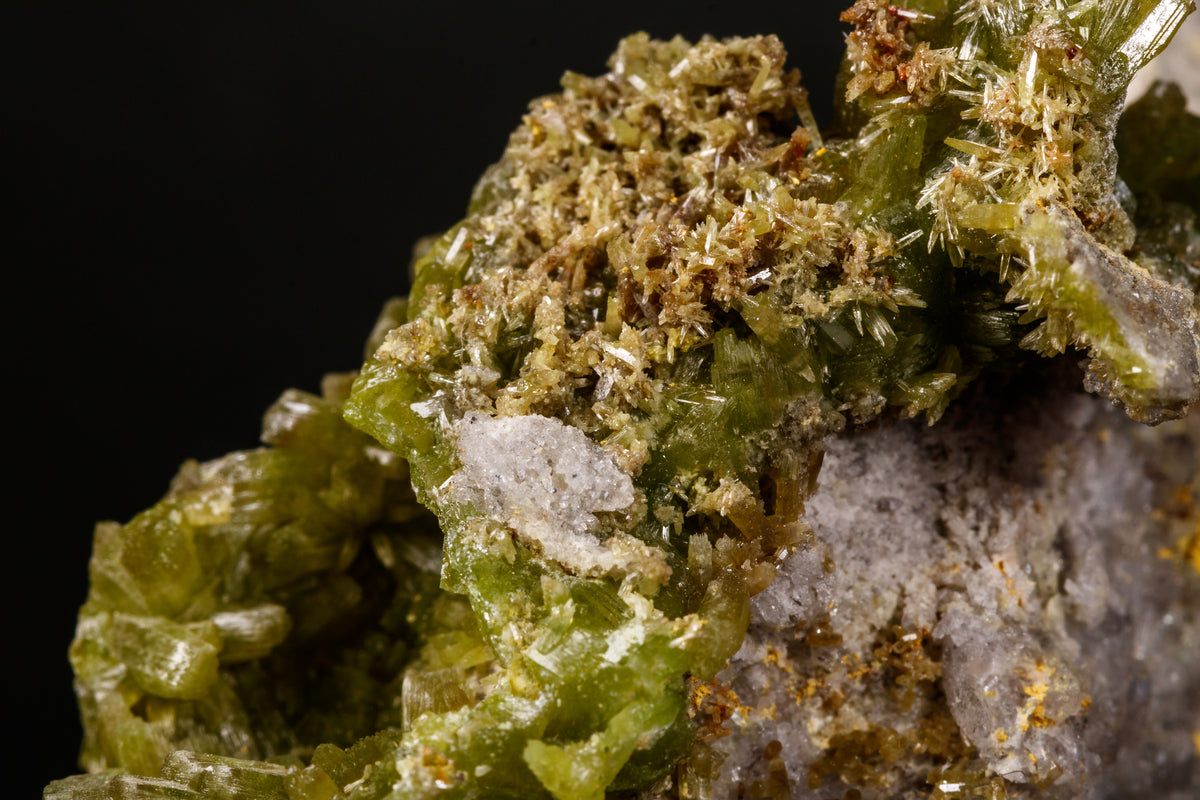Pyromorphite Stone: History, Formation, & Metaphysical Properties ...